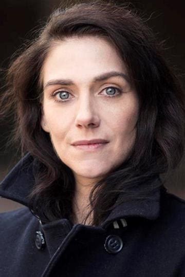 Neve Mcintosh Actor Bio And Production Dress Circle