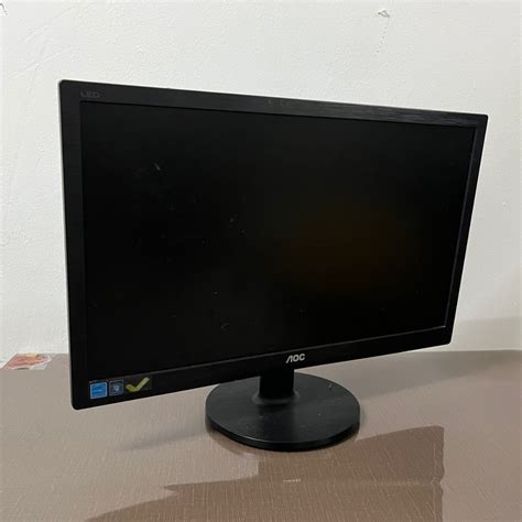 Aoc Lcd Monitor 19 Computers And Tech Desktops On Carousell