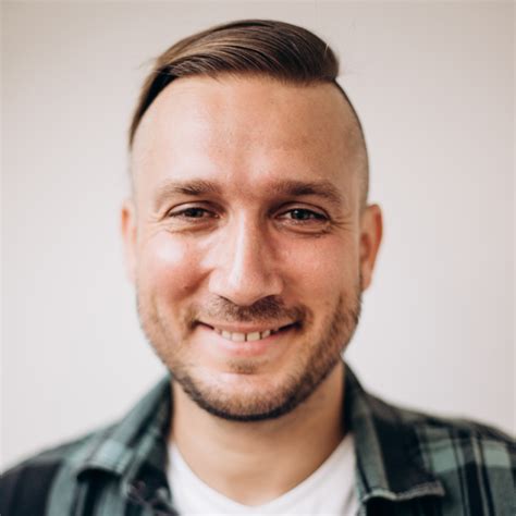 Casos De Uso Del Metaverso 15 Ejemplos Reales En Distintos Sectores Redwerk