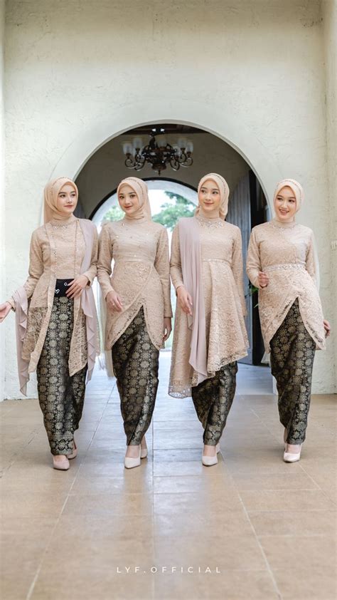 Kebaya Yang Gak Bakal Kemakan Zaman ☀️ Kebaya Pengantin Modern