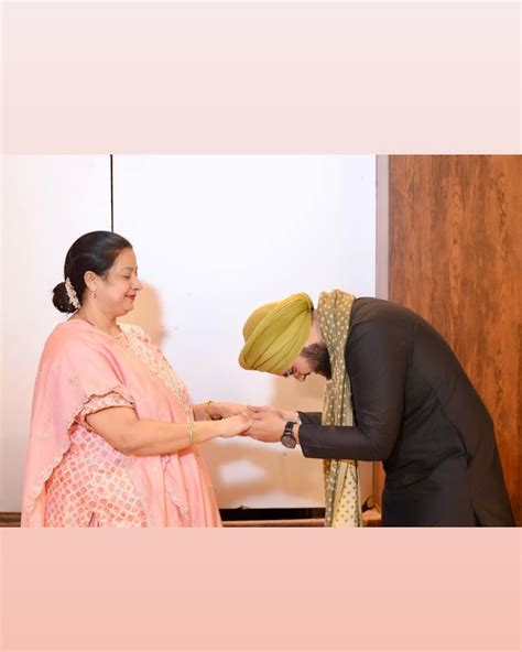 Yash Chhabra Yashchhabra • Instagram Photos And Videos