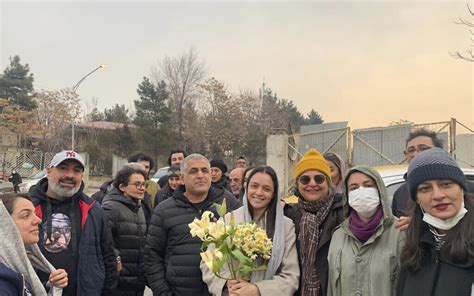 Iran Frees Prominent Actress Who Was Jailed For Backing Protests The