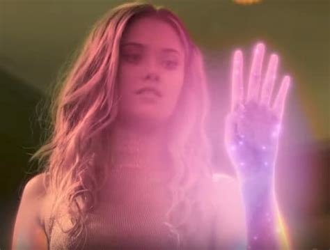Runaways Karolina Show Running Away Marvels Runaways Runaways Marvel