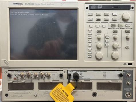 Tektronix Dsa8200 Digital Signal Analyzer Mainframe W80c10c 70ghz