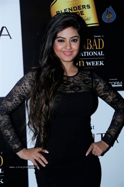 Meera Chopra New Hot Stills Photo Of
