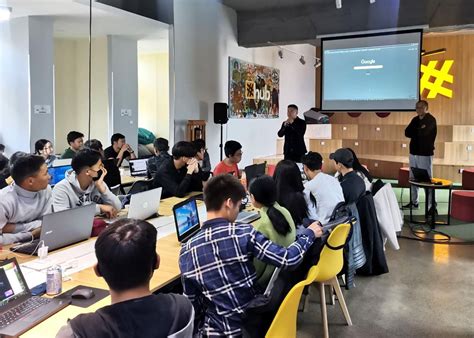 “20К программист” тусгай хөтөлбөрийн танхимын сургалт эхэллээ