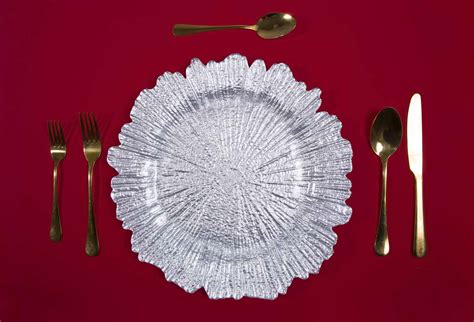 Eventive ვერცხლისფერი თეფში ჩარჯერი