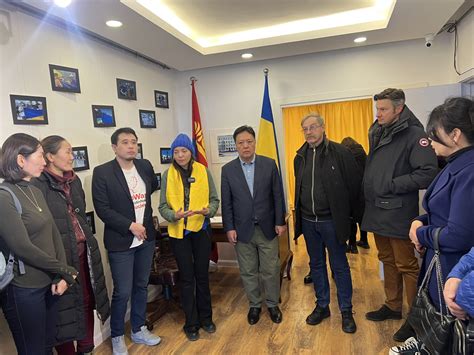 Дэнс мн Сэтгүүлч Т Шинэбаяр On Twitter Nowar Гэрэл зургийн үзэсгэлэн нээлтээ хийж байна🇲🇳🇺🇦