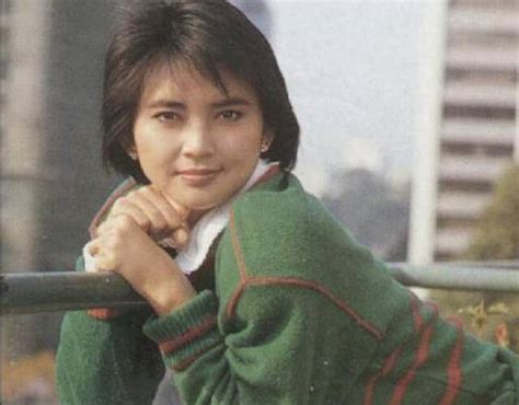 一家子都是美人！孙俪晒与姨奶奶胡慧中合影