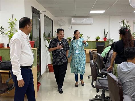 The Management Expert At Kj Chaupal Professor Krish Pillai