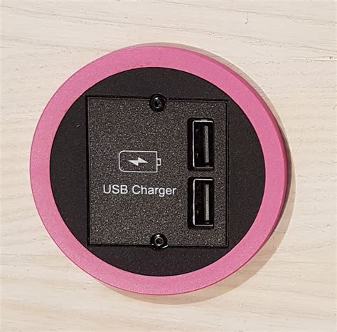 PIX Med Dobbel USB Lader Ergoline