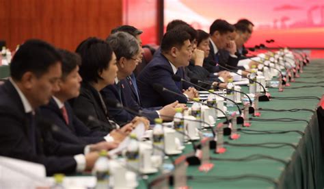 Гашуунсухайт Ганцмод боомтын төмөр замыг эхлүүлэх нэгдсэн байр суурьт хүрчээ Mining Insight