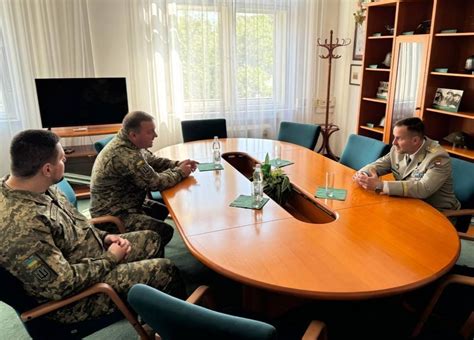 На запрошення начальника Генерального штабу збройних сил Чеської Республіки генерал лейтенанта