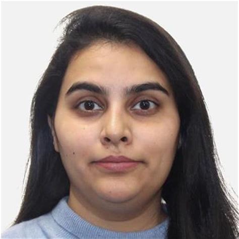 Syeda Aliza Haris English Tutor In Camden London