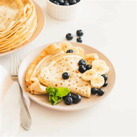 크레페 얇은 팬케이크가 만들어내는 변화무쌍한 프랑스 디저트 식사고민