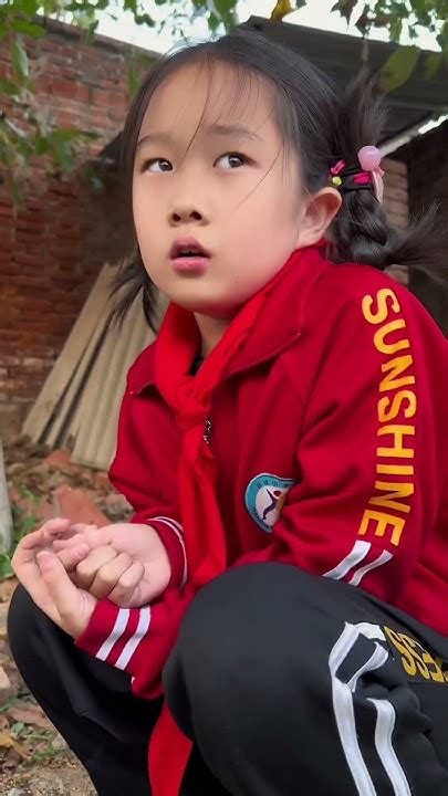 小女孩被人贩子拐走，趁机逃跑向路人求救，没想到她竟然人贩子同伙！ Youtube