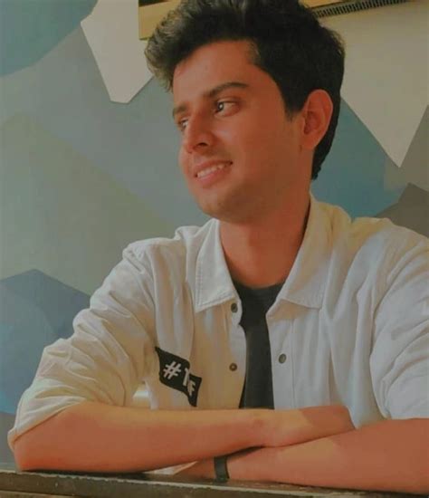 About Yusuf Ansari Medium