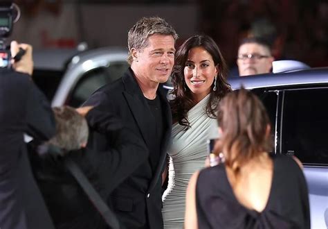 ბრედ პიტი ვენეციის კინოფესტივალზე ინეს და რამონთან ერთად გამოჩნდა უცხოური მედია წერს რომ