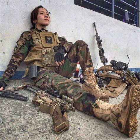 Pin On Hot Women In Uniform