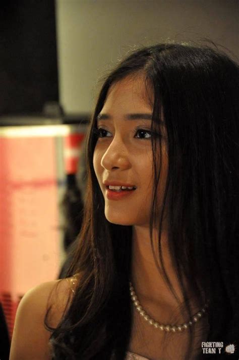 ညီညီညာညာ ဖင်ခံကြ