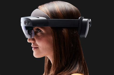HoloLens 2: Desbravando Fronteiras na Realidade Mista Empresarial com a ...