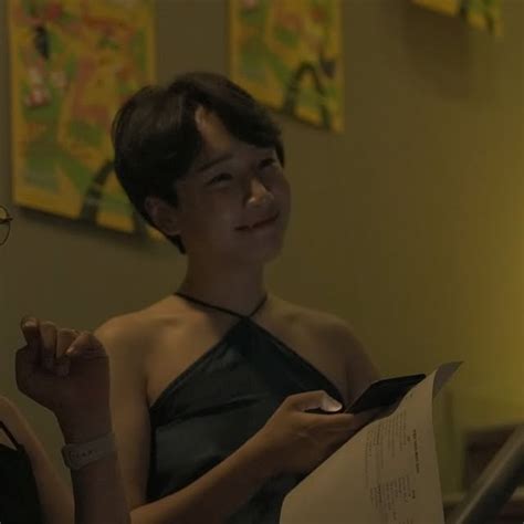 안녕 ‘투고할 때 하지 말아야 할 다섯 가지를 이야기하고 있어 2️⃣두 번째는 ‘최대한 많은 출판사에 무작위로 뿌리기야 일단 많이 뿌리면 많이 거둘거라는 생각에