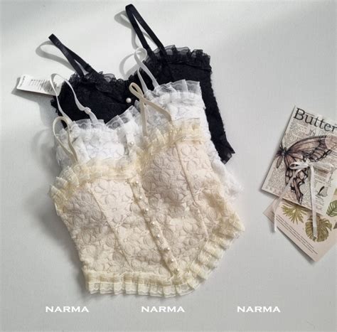 کراپ تاپ نیم تنه