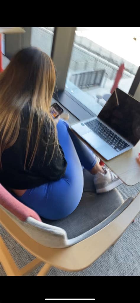 Pretty Ass College Girl In Blue Leggingsoc Spandex Leggings And Yoga
