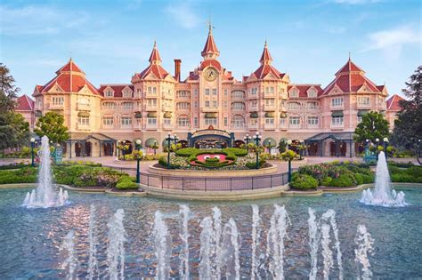 Hotel Disneyland Hotel Chessy Seine Et Marne France Réserver