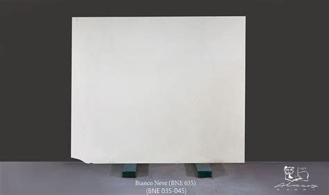 Bianco Neve Бианко Неве Белый Италия продажа слэбов из натурального камня со склада в Москве