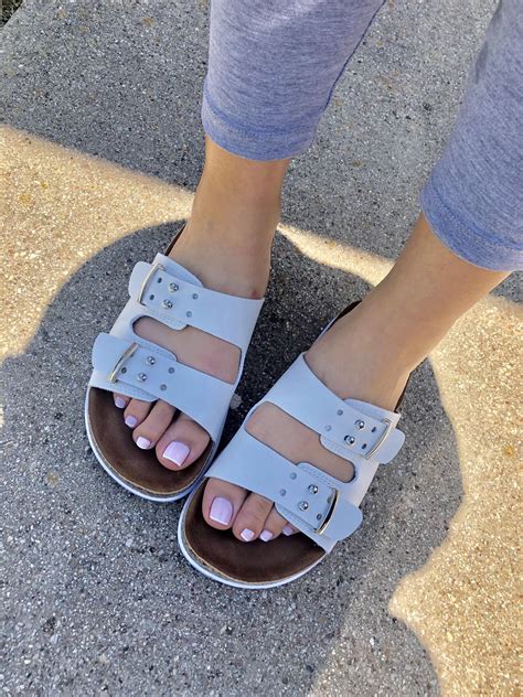 New Pedi 💕 R Feet