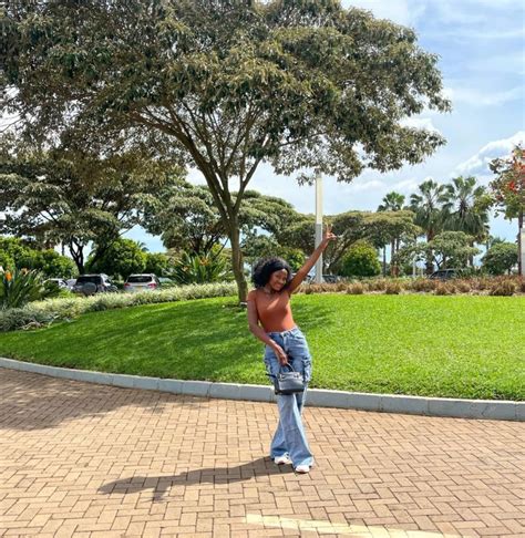 Amber Kzee • Instagram Photos And Videos