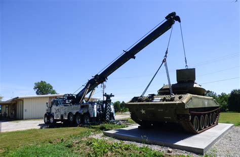 Atr Placing Tank On Pad