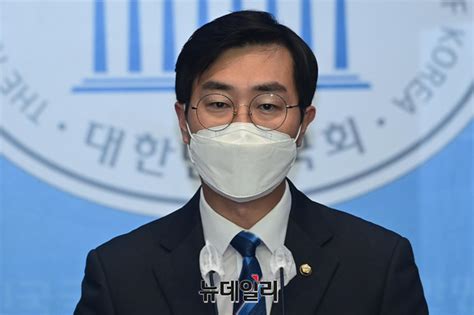 김정숙 타지마할은 관광 포르노냐…빈곤 포르노 장경태 역풍 Save Internet 뉴데일리