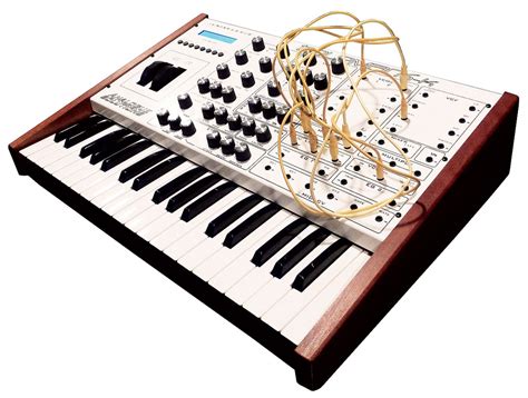 Analogue Performance Synthesizers