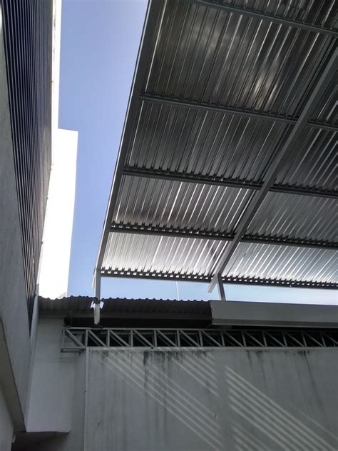 Foto Fabricación De Tejabanes O Techos De Construcciones Y Herrería