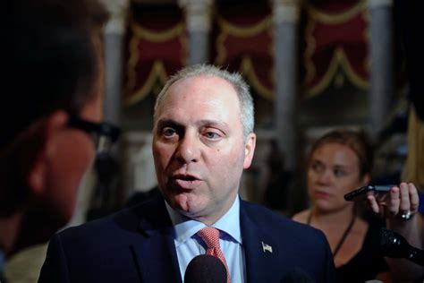 Download Steve Scalise In Statuary Hall Congress Usd Wallpaper