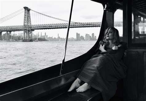 Mädchen Amick The Bare Magazine