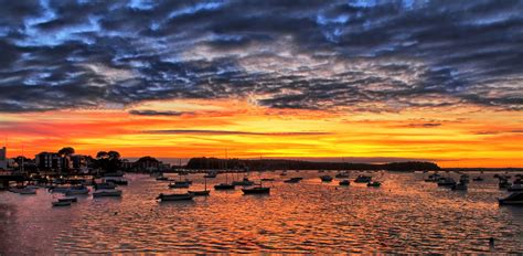 배경 화면 경치 보트 일몰 바다 밤 호수 물 육지 반사 해돋이 고요한 저녁 강 주황색 수평선 분위기 황혼 구름 새벽 저수지 컴퓨터