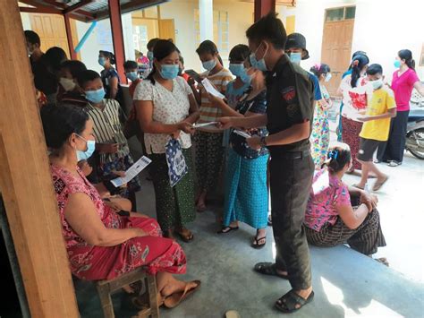 သရက်ချောင်းမြို့နယ်တွင် ပန်းခင်းစီမံချက်ဖြင့် အိမ်ထောင်စုနှင့် နိုင်ငံသားစိစစ်ရေးကတ်ပြားများ ကွင