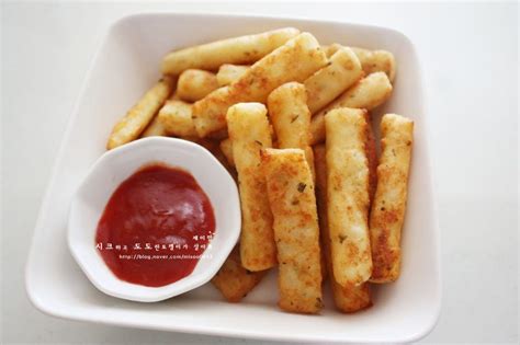 삶은 감자로 만든 치즈감자튀김