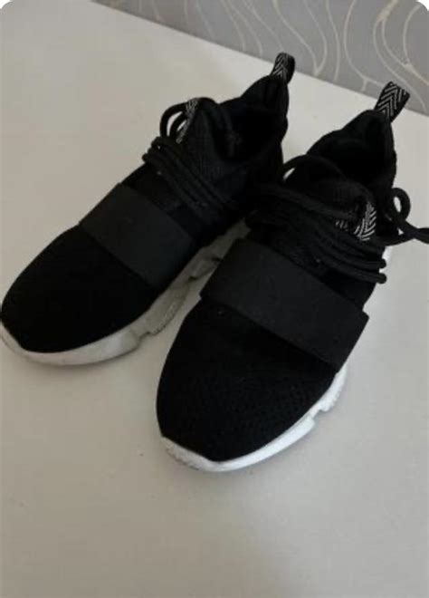 Кросівки — ціна 800 грн у каталозі Кросівки Купити жіночі речі за доступною ціною на Шафі