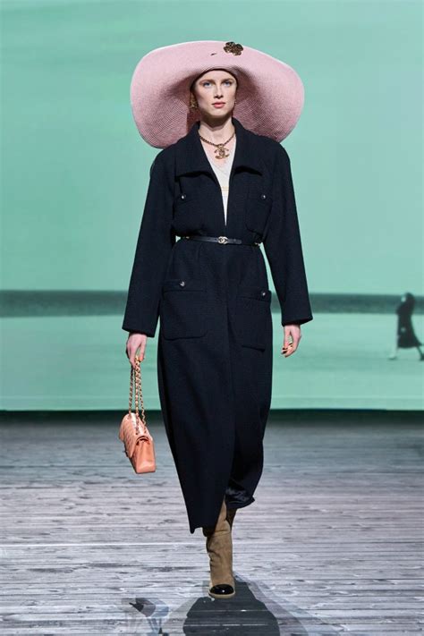 香奈儿 Chanel 2024 25秋冬高级成衣秀 Paris Fall 2024 天天时装 口袋里的时尚指南