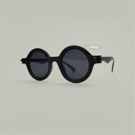 عینک آفتابی دایره ای اسپرت مشکی برند Kuboraum گوت ست