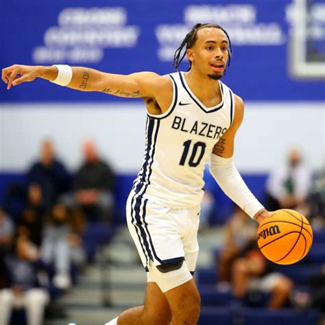 Who Is Amari Bailey Mother The Basketball Player Ted His Mom A Car