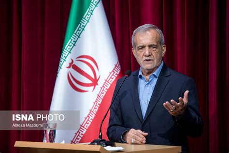 ایسنا آیین تکریم و معارفه وزیر بهداشت، درمان و آموزش پزشکی