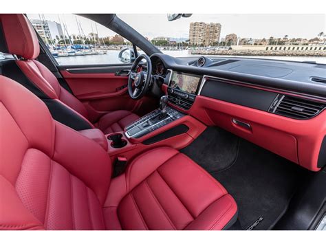 2020 Porsche Macan 36 Interior Photos U S News