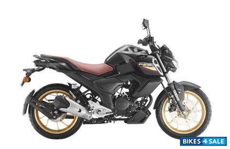 Yamaha Fzs Fi Deluxe Price In Bhopal Exshowroom Rs Get Onroad Price Bikes Sale