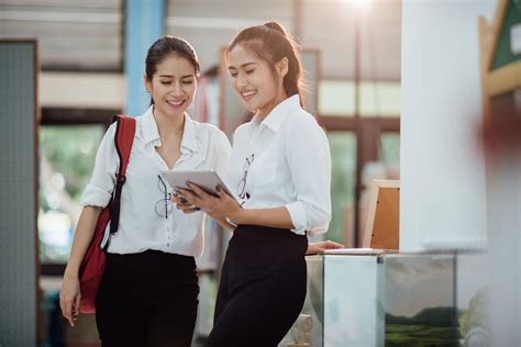 H Th Ng Qu N L H C Sinh Sinh Vi N