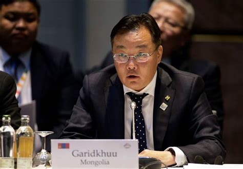 Vip76 Mn Төрөөс хөдөлмөр эрхлэлтийн талаар баримтлах бодлогыг батлуулна